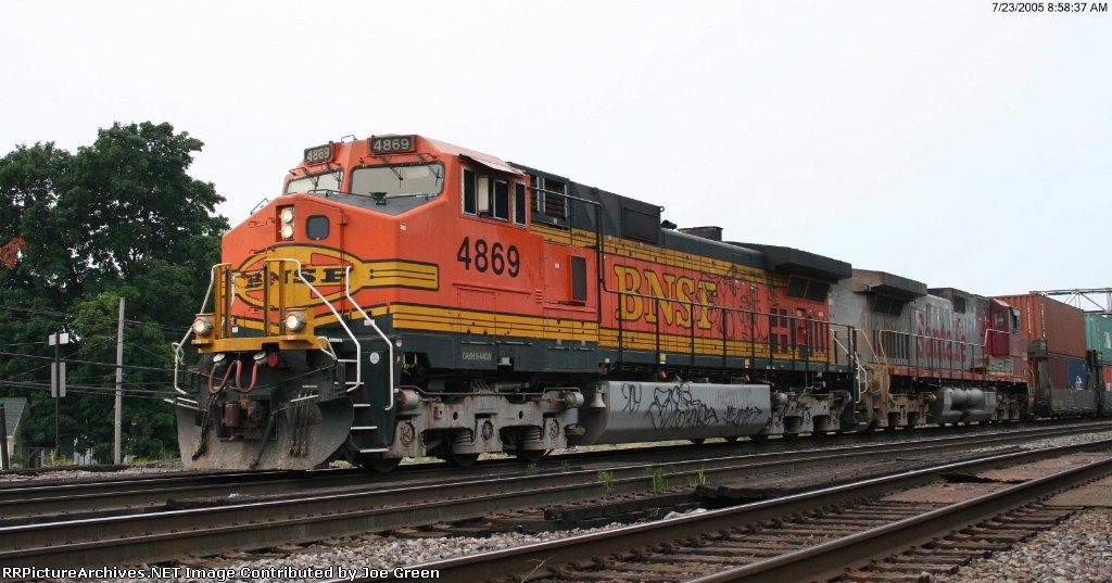 BNSF 4869